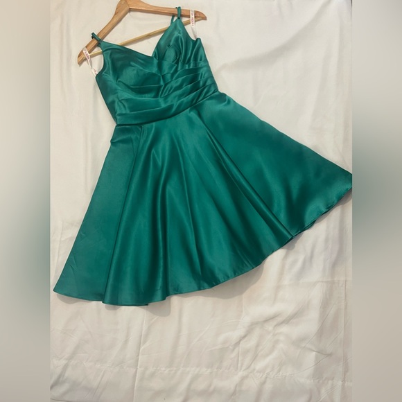Dresses | Emerald Green Satin Dress | Poshmark